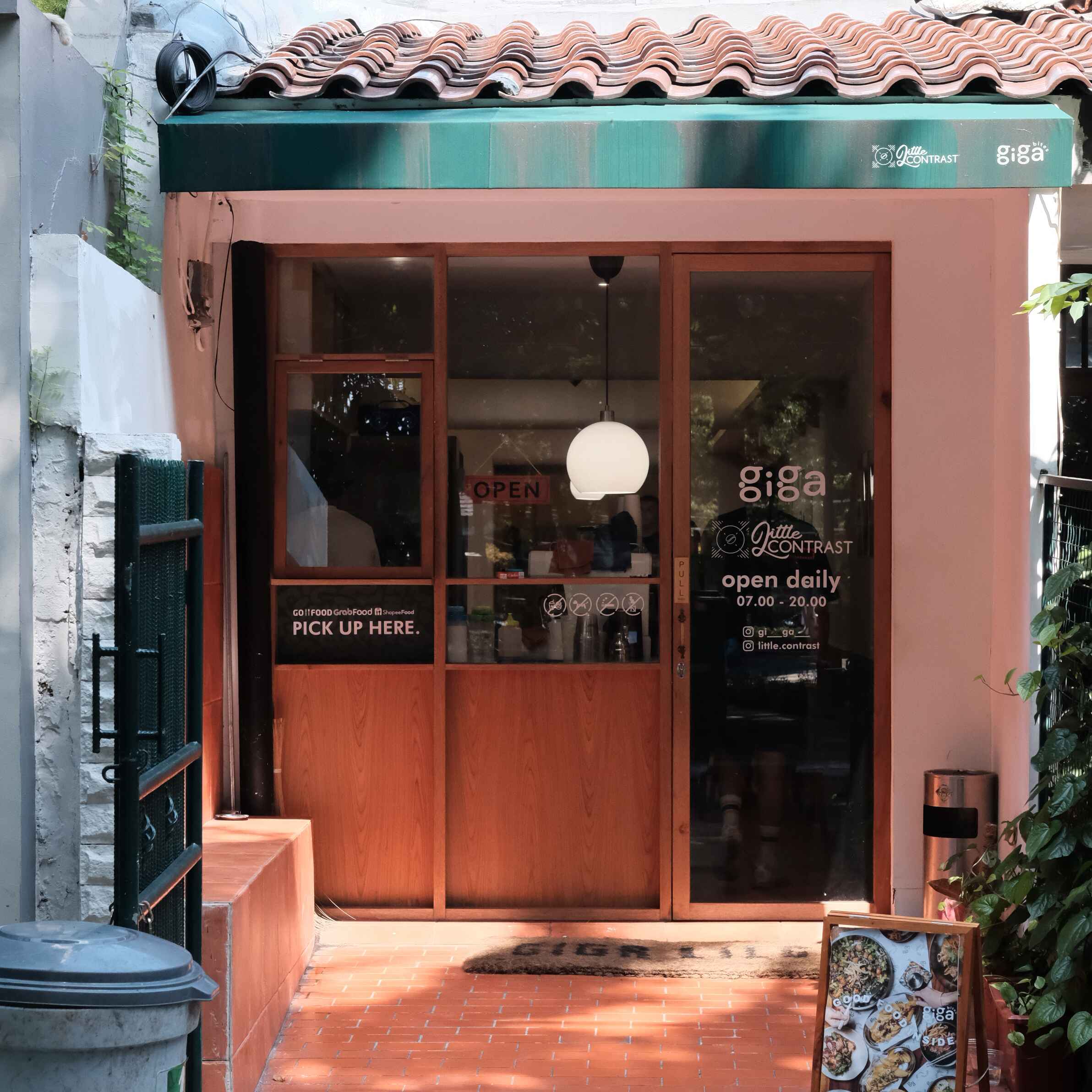 Gandaria - Little Contrast